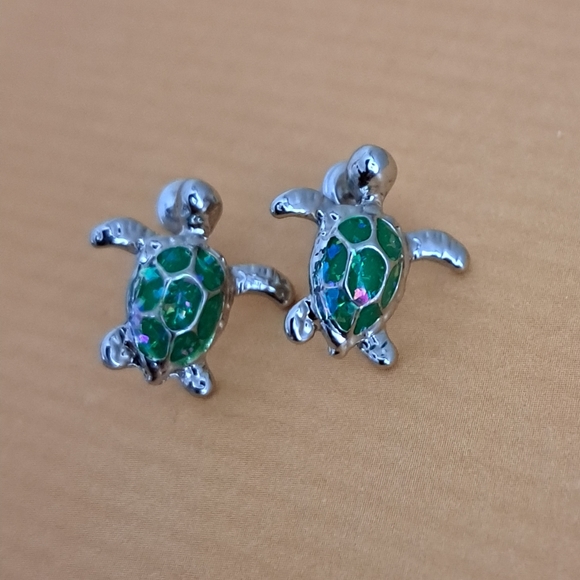 Jewelry | Good Luck Mop Turtles Green Stud Earrings Silverstone Cute ...